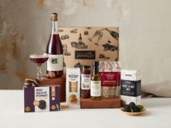Luxury Hampers Australia-Wide By Australian Gourmet Gifts